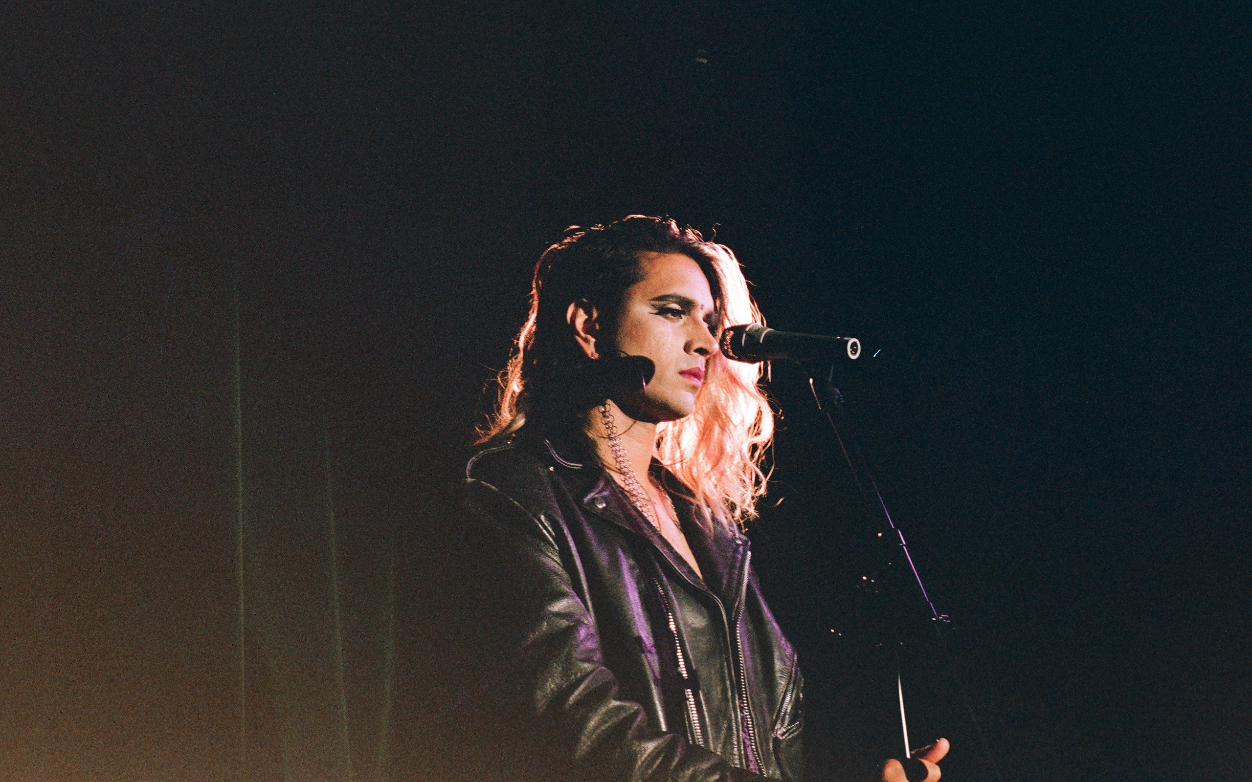 Vivek Shraya | Artist & Speaker | Diversity & Inclusion